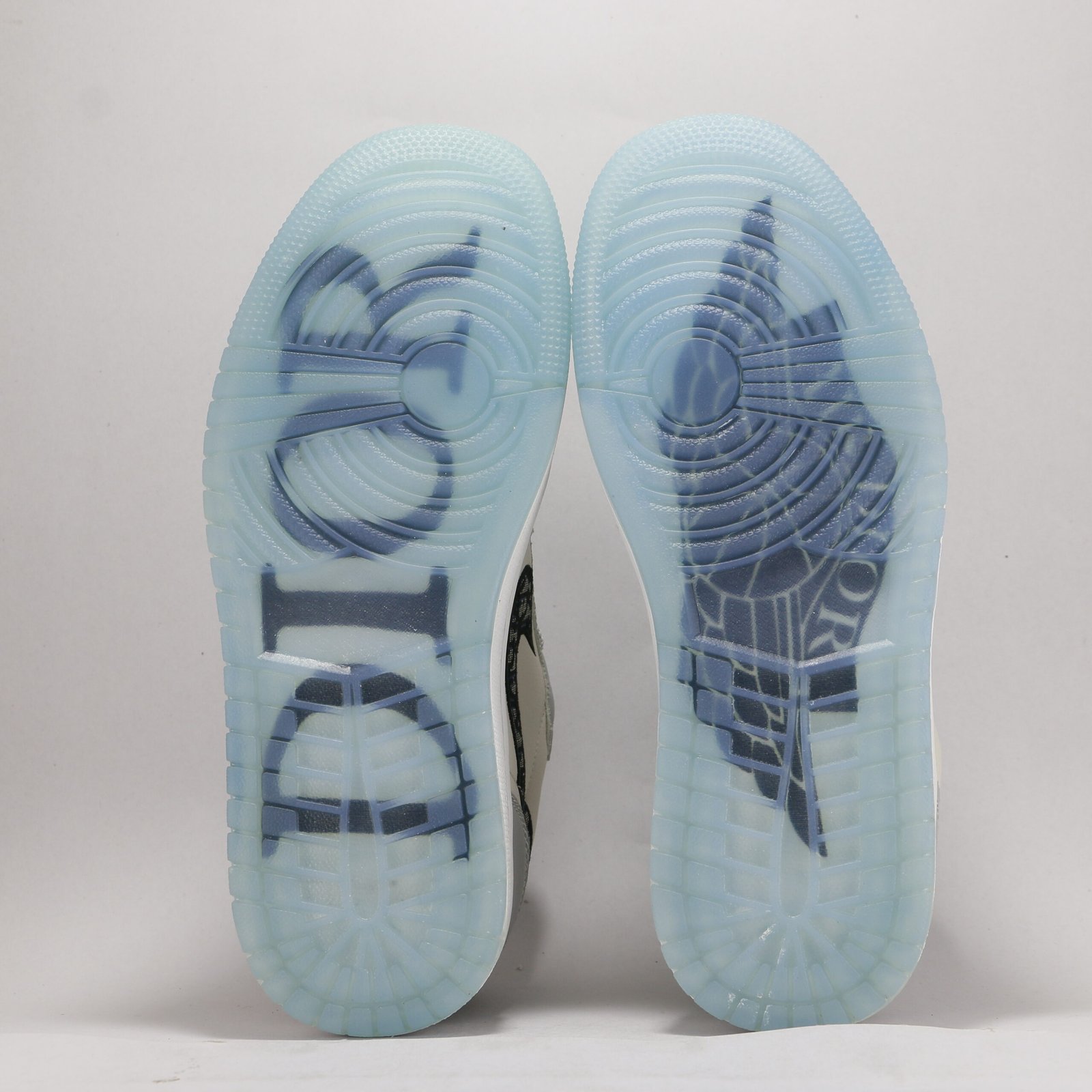 Air Jordan 1 Retro High X Dior In Sri Lanka