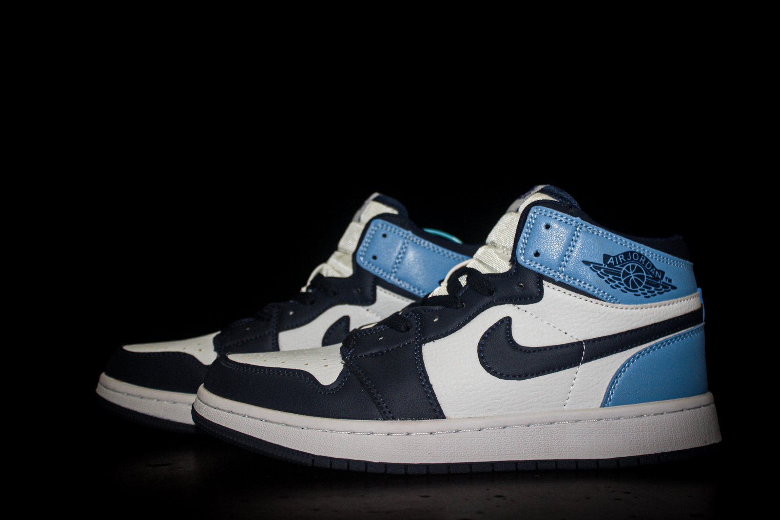 Air Jordan 1 Retro Mid Obsidian UNC In Sri Lanka