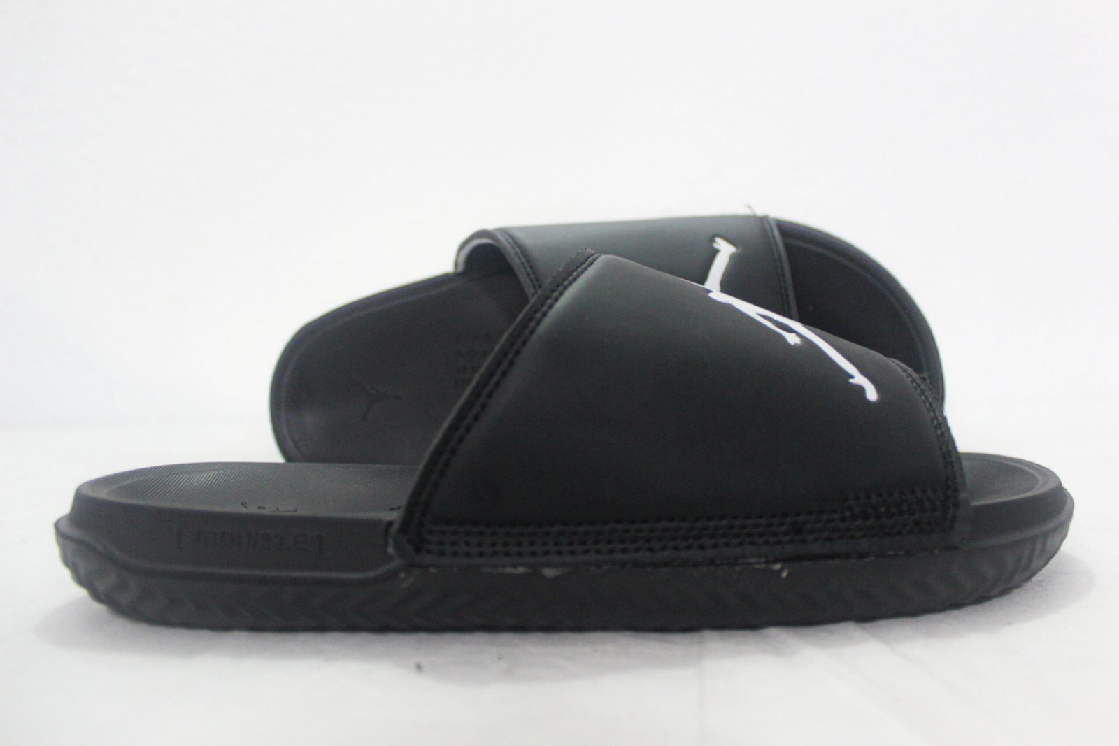 Jordan Play Slide Black/White In Sri Lanka