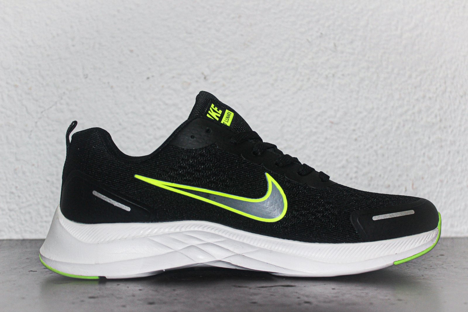 Nike Running Shoes Black/Green In Sri Lanka